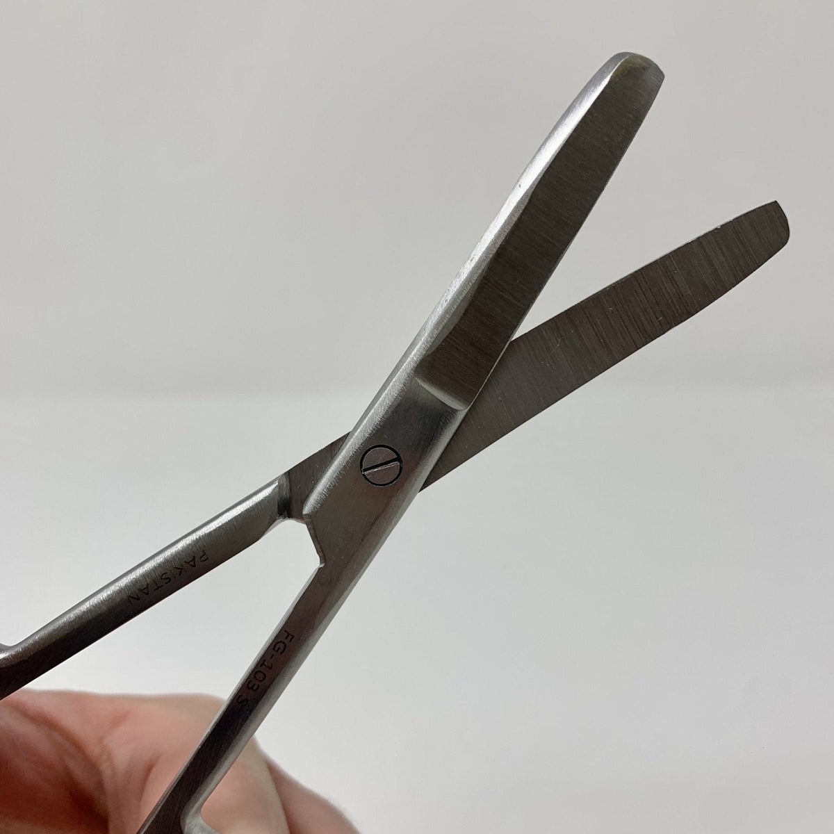 Dressing Scissors 5.5" | Sterile, Curved Surgical Scissors – Consumer's ...